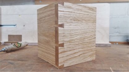 Fast and easy Dovetails on the table saw - Bau-Woodworks